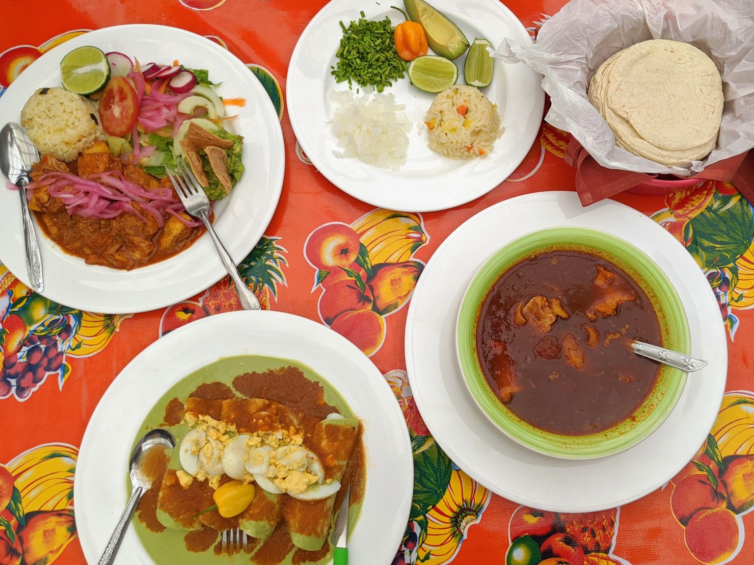 Where to Eat in Tulum: A Restaurant & Street Food Guide - dotsonamap.net